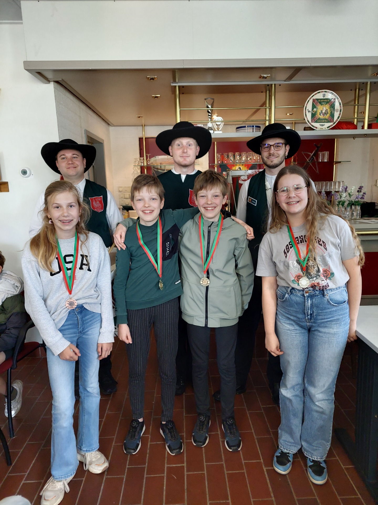 Groep 8 Fonkel op bezoek :: Gilde Den Dungen